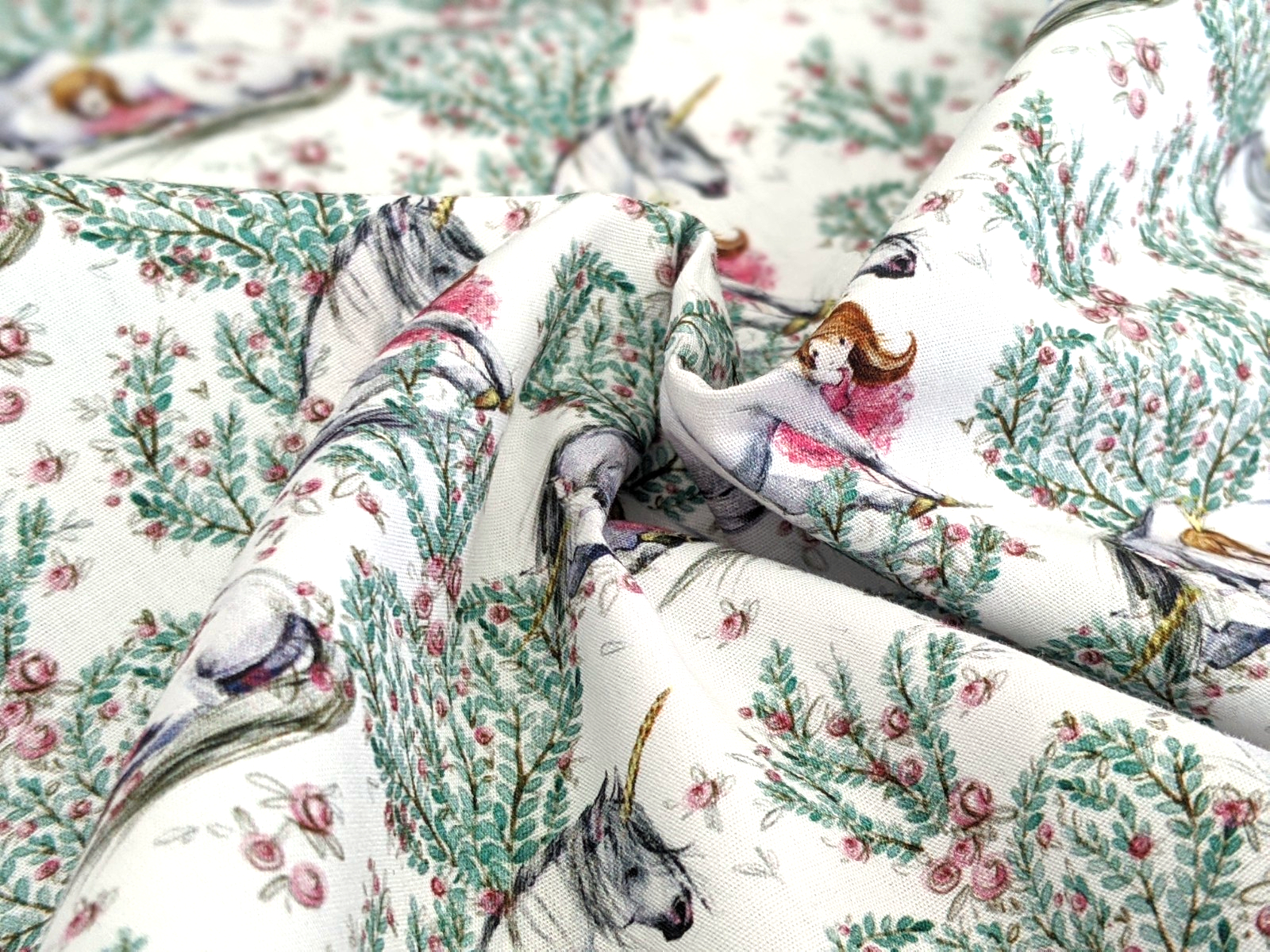 Corileo - Baumwollstoff Popline Digital Einhorn im Zauberwald mit Prinzessin Ecru